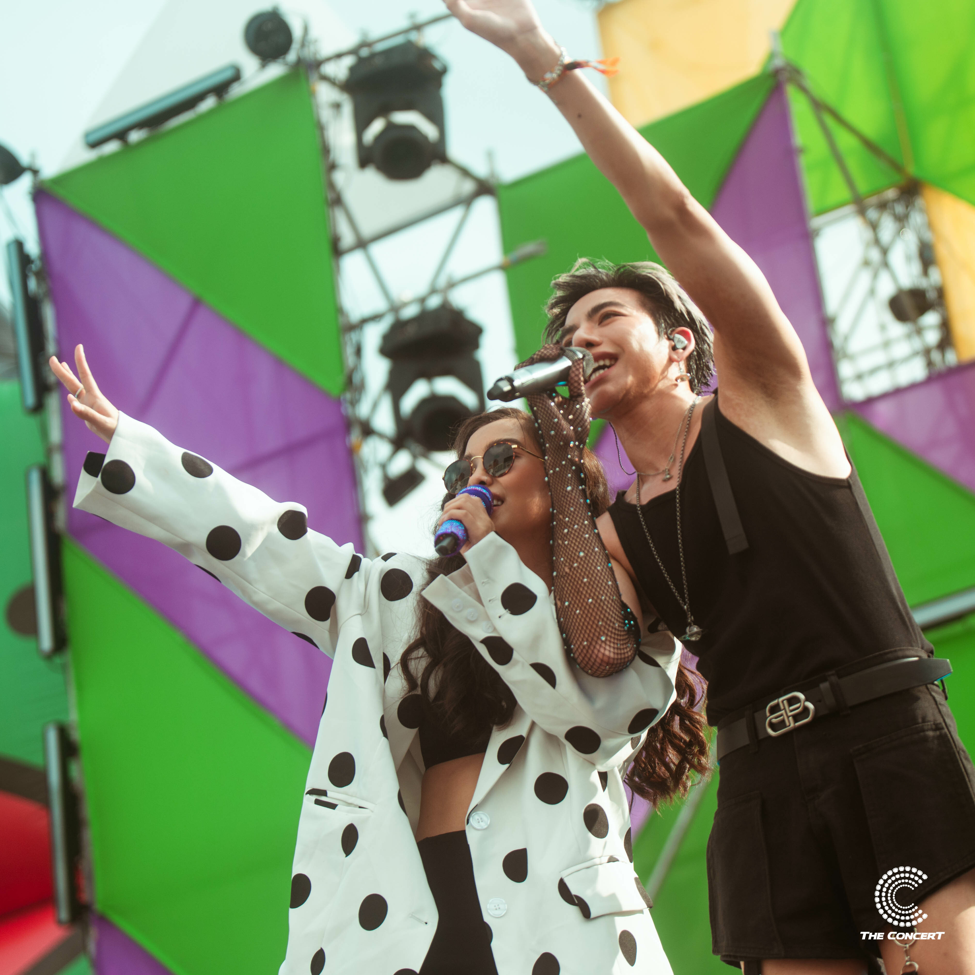 เดอะคอนเสิร์ตขอรีวิว The Concert Application Presents Monster Music ...