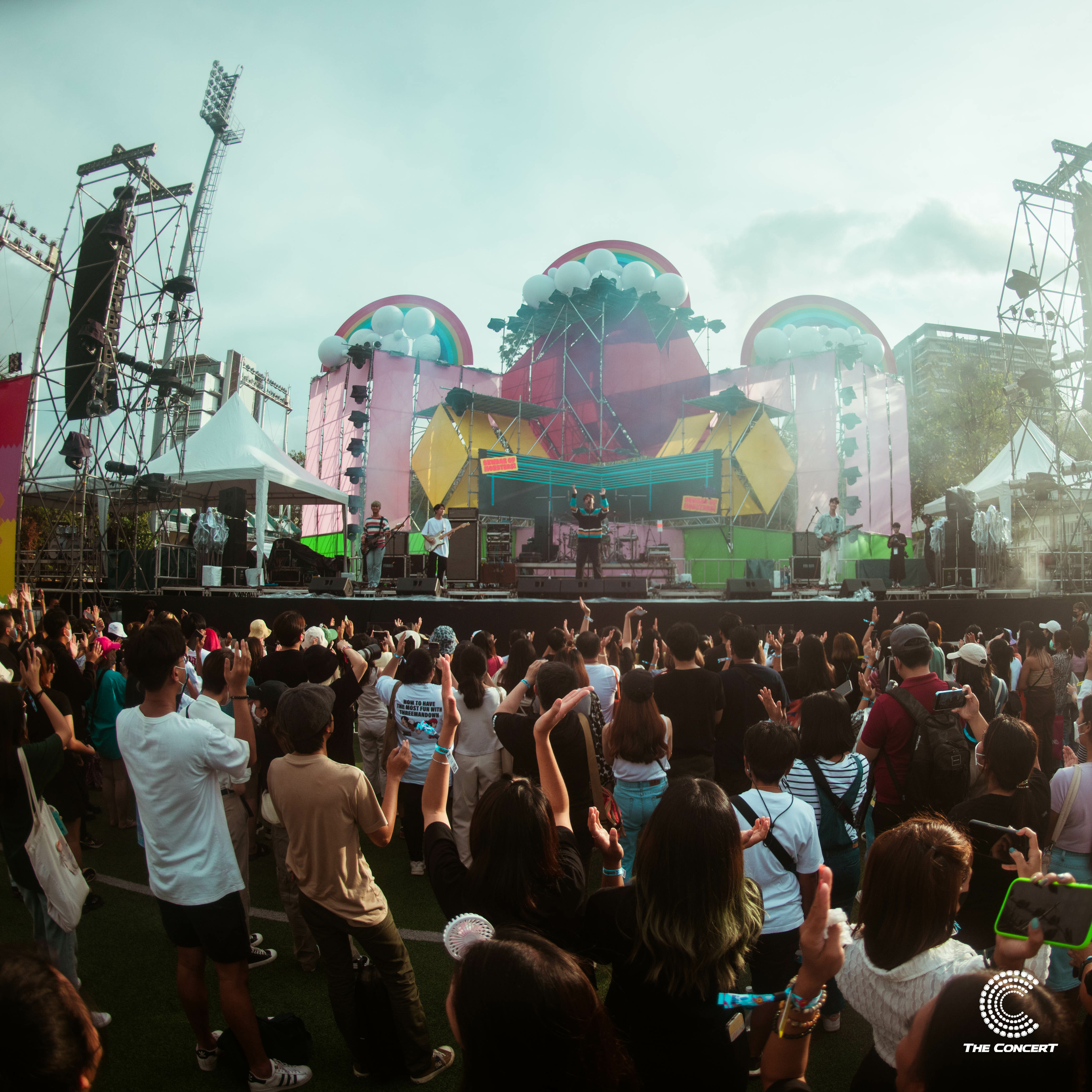 เดอะคอนเสิร์ตขอรีวิว The Concert Application Presents Monster Music ...