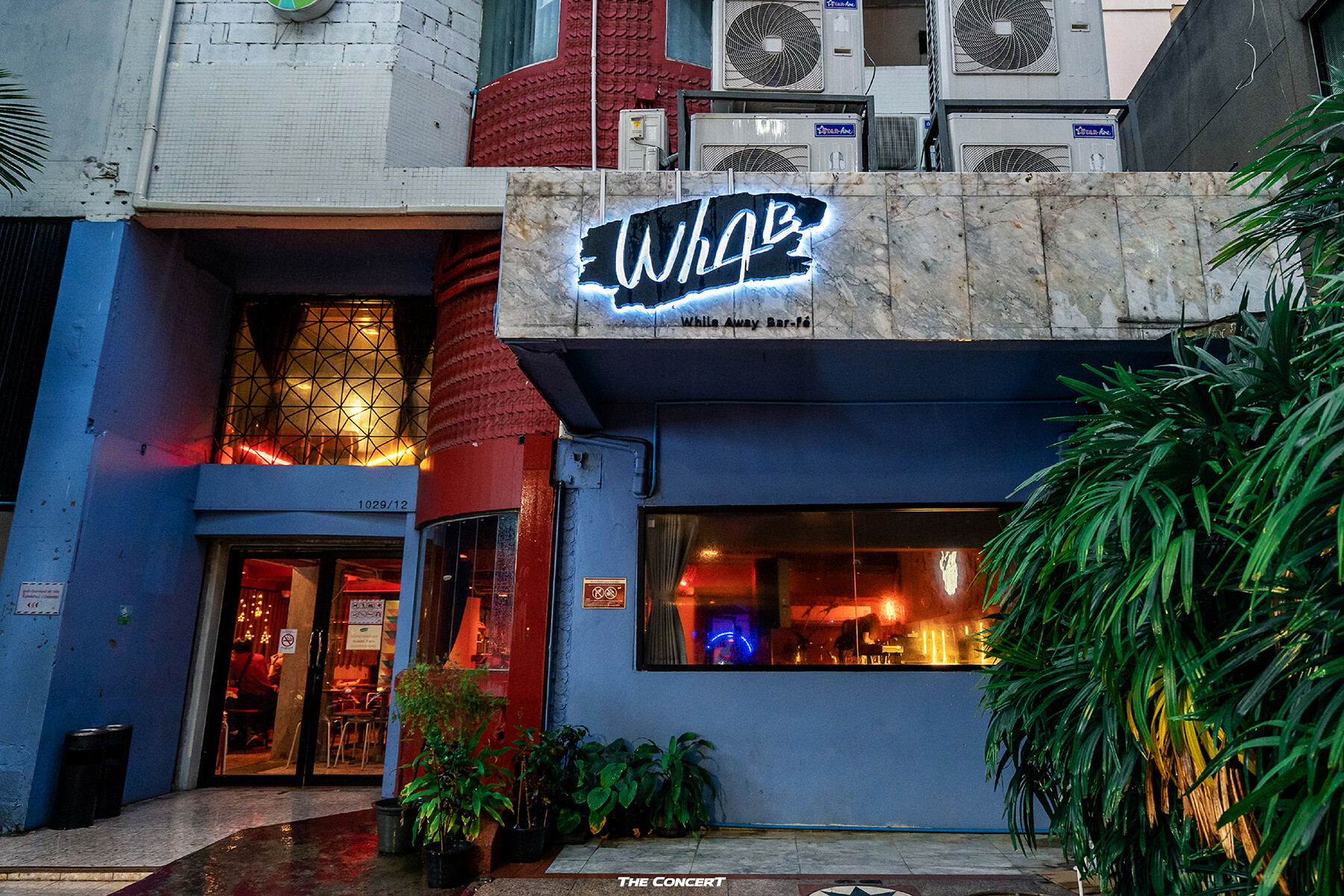 แว็บมาฟังบริทร็อค ที่ WhAb สนามเป้า