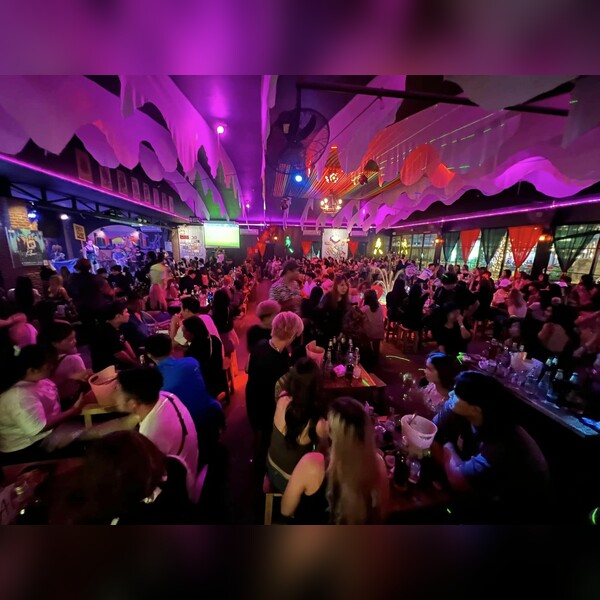 ไททศมิตร @Boxbarมหาดไท